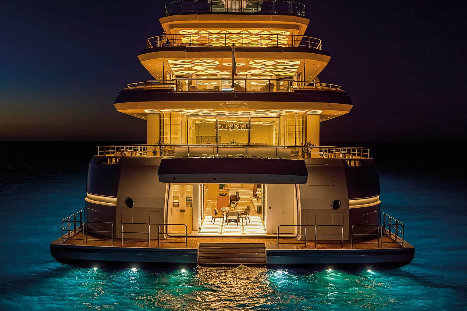 2024'te Satışa Çıkan En Büyük 10 Süperyat: Luminosity'den Christina O ...